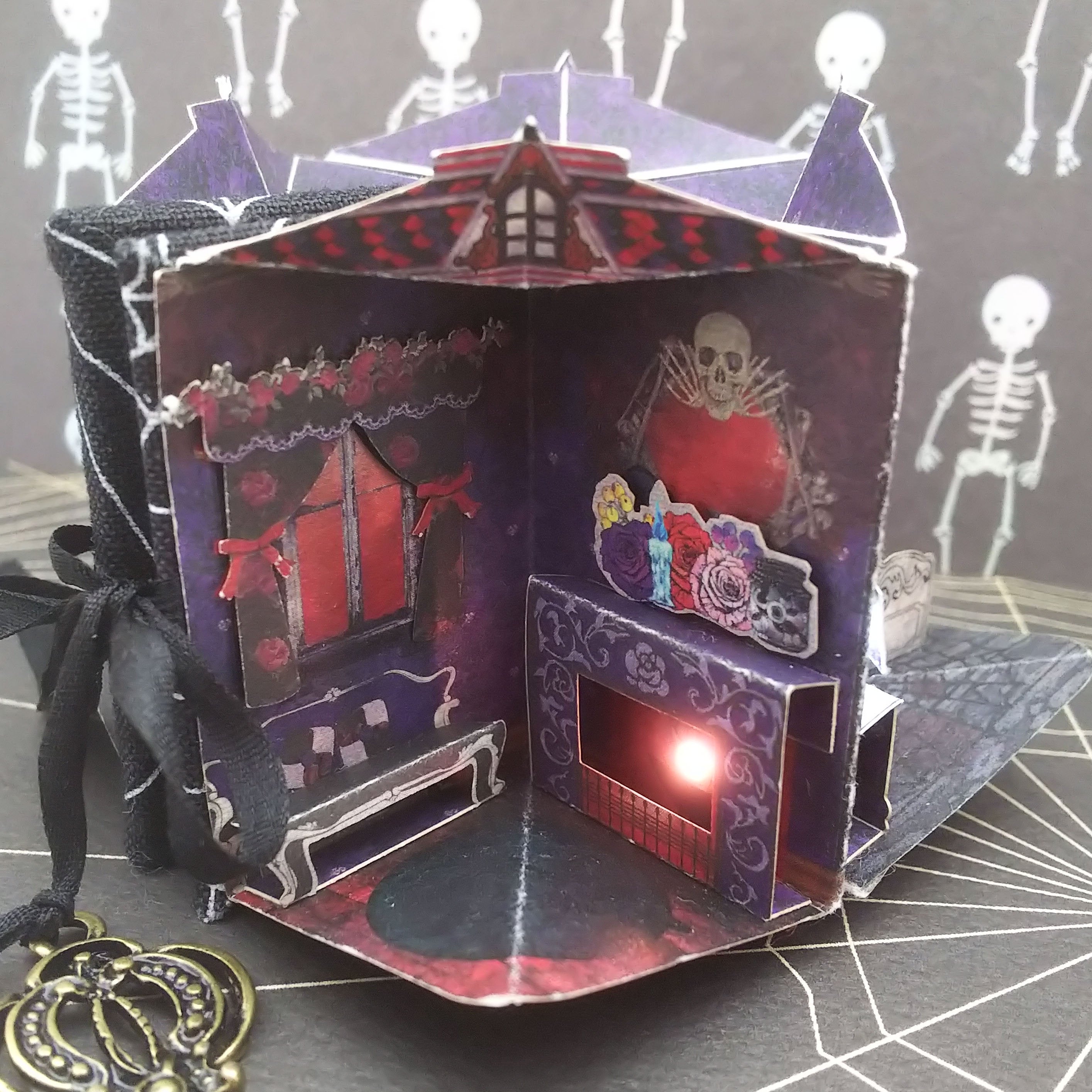 Horror House ホラーハウス – miniature POP-UP book